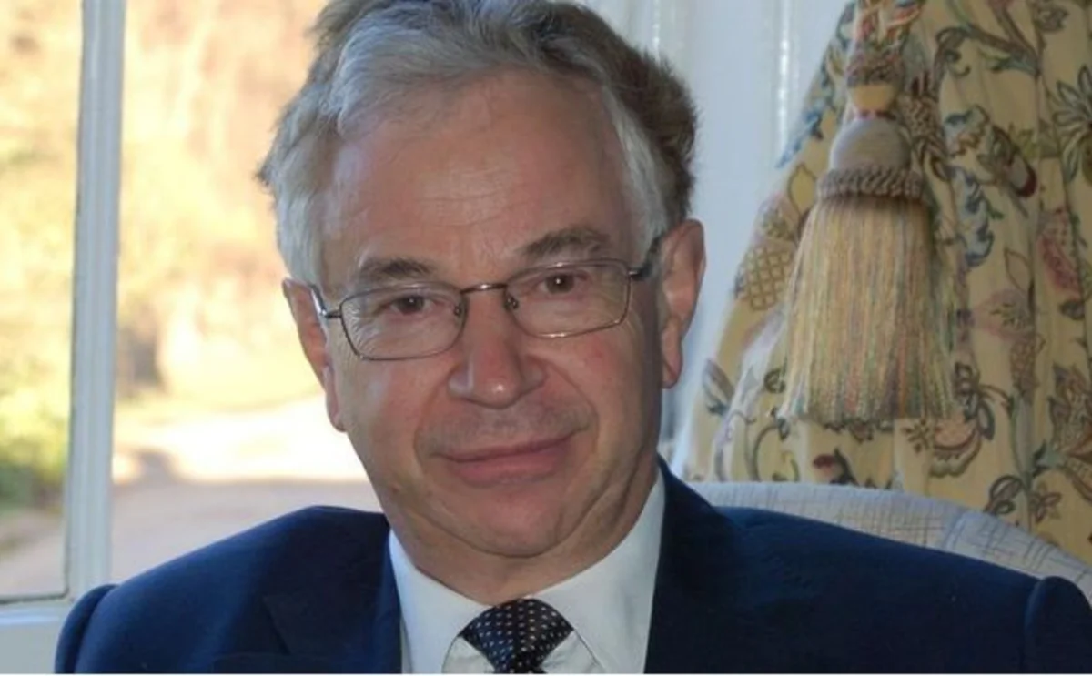 Robert Pringle’s Viewpoint: Storm signals over world money - Central ...